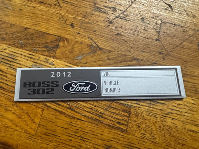 NOS 2012 FORD MUSTANG BOSS 302 ENGINE INTAKE MANIFOLD PLENUM PLAQUE ...
