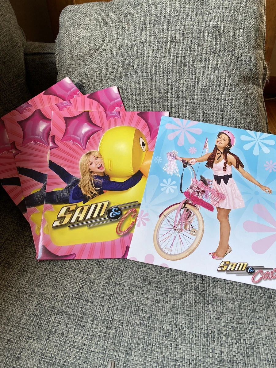 Sam And Cat Living Room