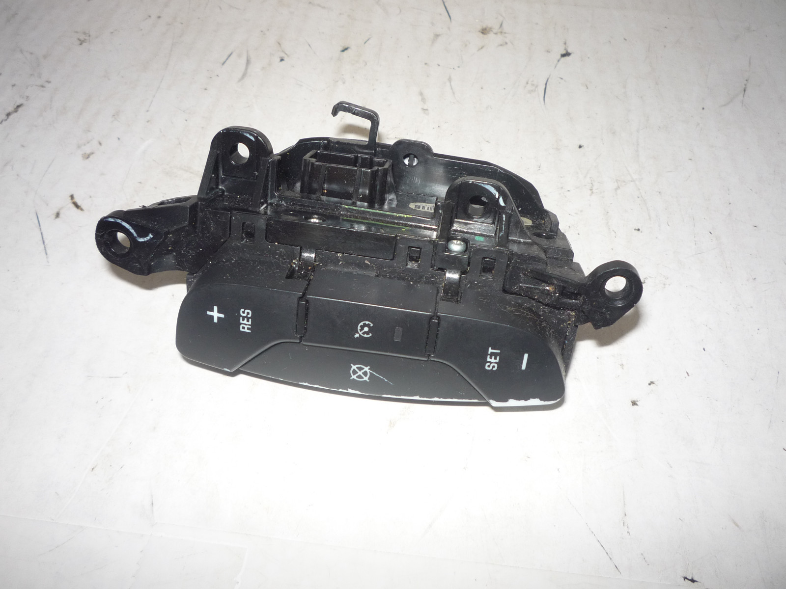 06 07 08 09 10 11 Chevy Impala Cruise Control Switch Wheel Mount OEM | eBay