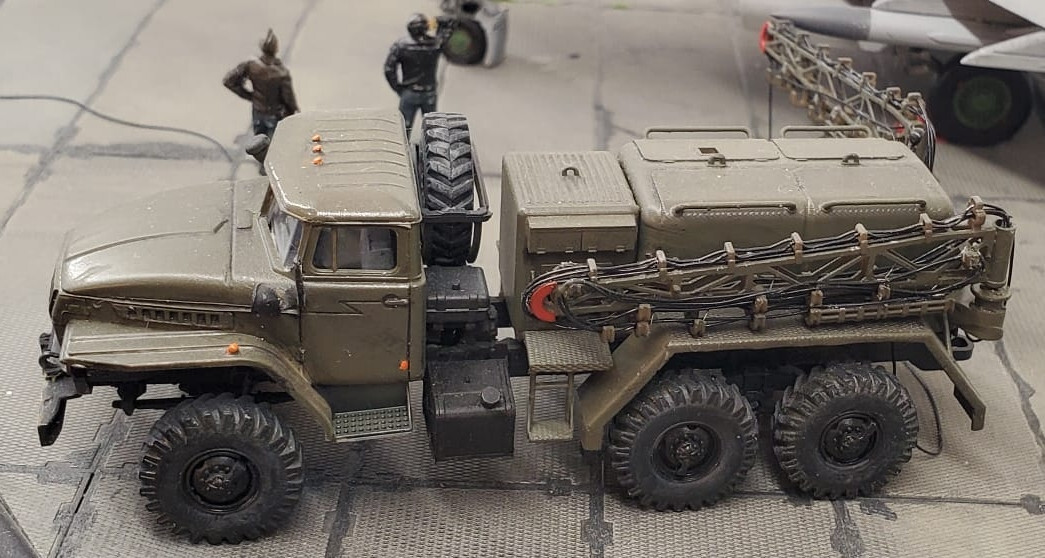 1:72 APA-5D Conversion for URAL 4320 as ASU (airfield starter unit) for ...