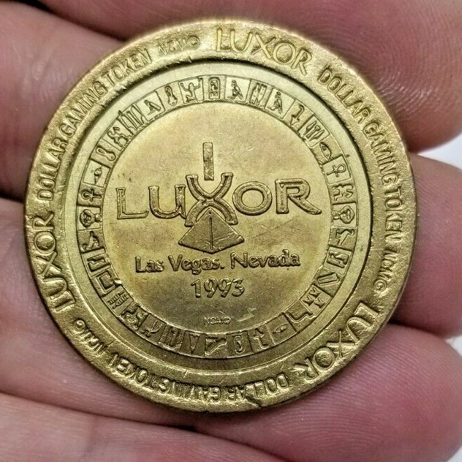 1993 Luxor Casino Las Vegas, NV Chariot Rider $1 Dollar Gaming Token | eBay