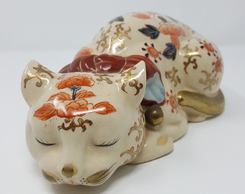 Vintage Japanese Porcelain Sleeping Cat Marked Signed, Imari Kutani Cat ...
