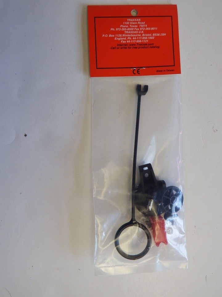 TRAXXAS - PULL RING (1) FUEL TANK CAP (1) SHUT-OFF CLAMP(1)- MODEL ...