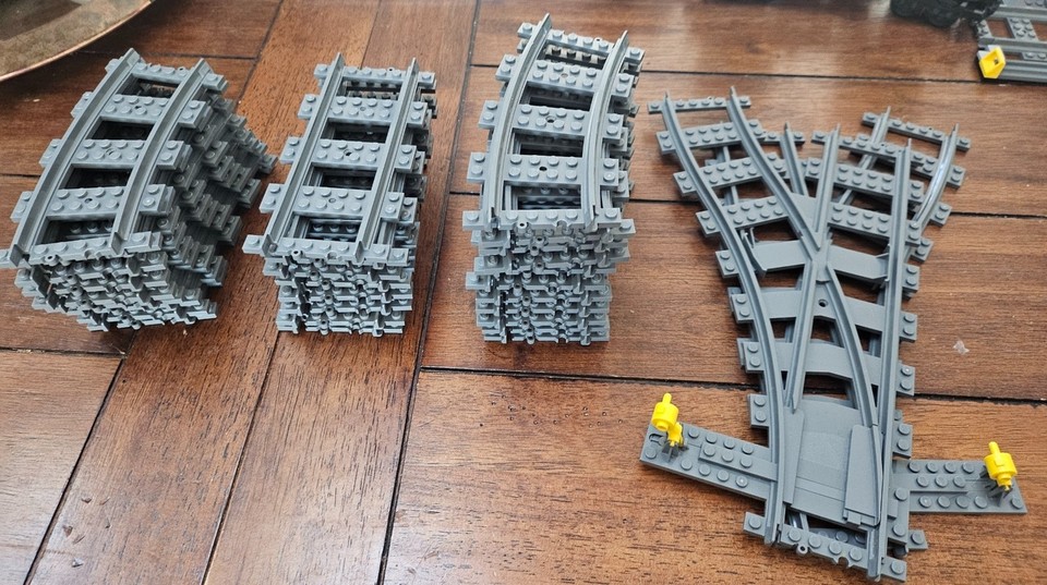 LEGO CITY: Freight Train (60052) USED. 100% Complete Includes BOX ...