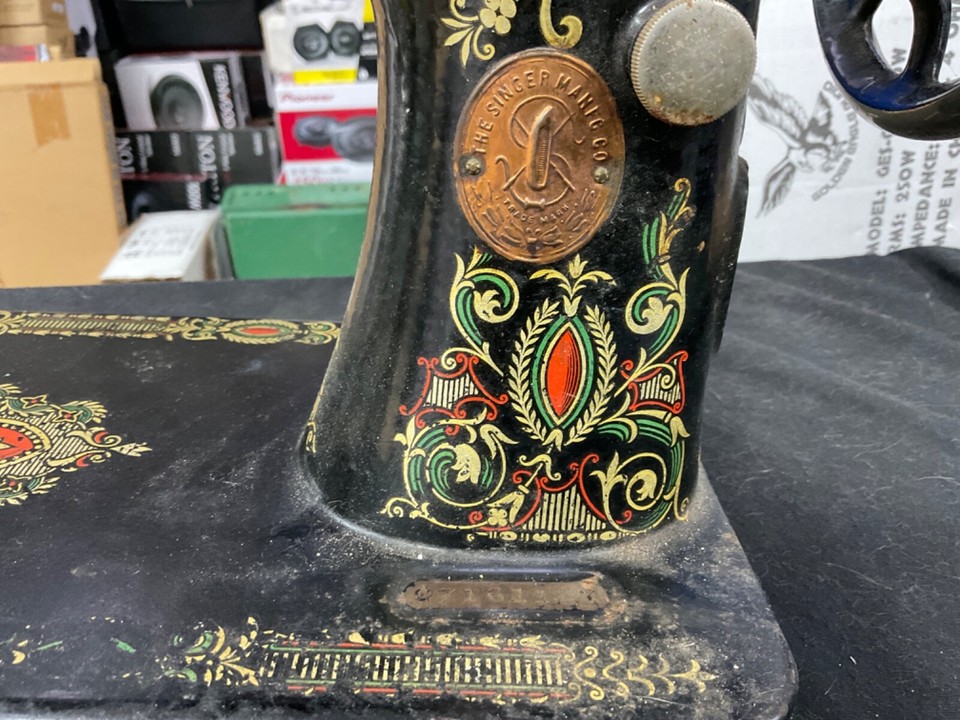 VINTAGE SINGER SEWING MACHINE | eBay