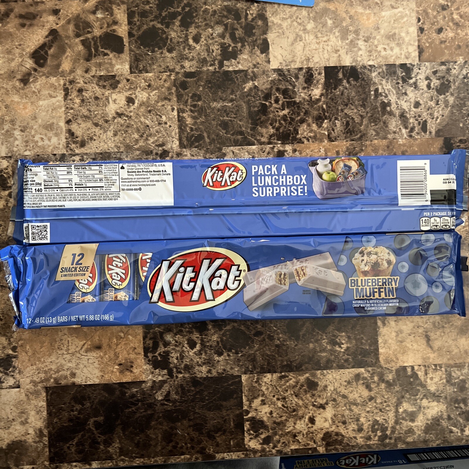 KitKat Chocolate Bar with Blueberry Muffin Flavour - Pack of 12 ...