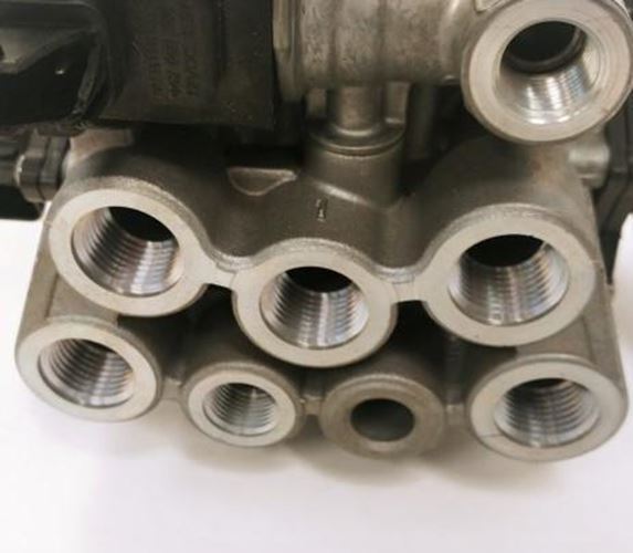 Damaged Wabco 7-Port Tractor ABS Valve - P/N 9760001070 | eBay
