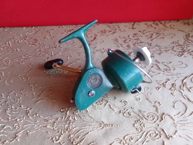 PENN Spinfisher 710 SPINNING REEL--PARTS OR REP[AIR-MISSING SPOOL | eBay