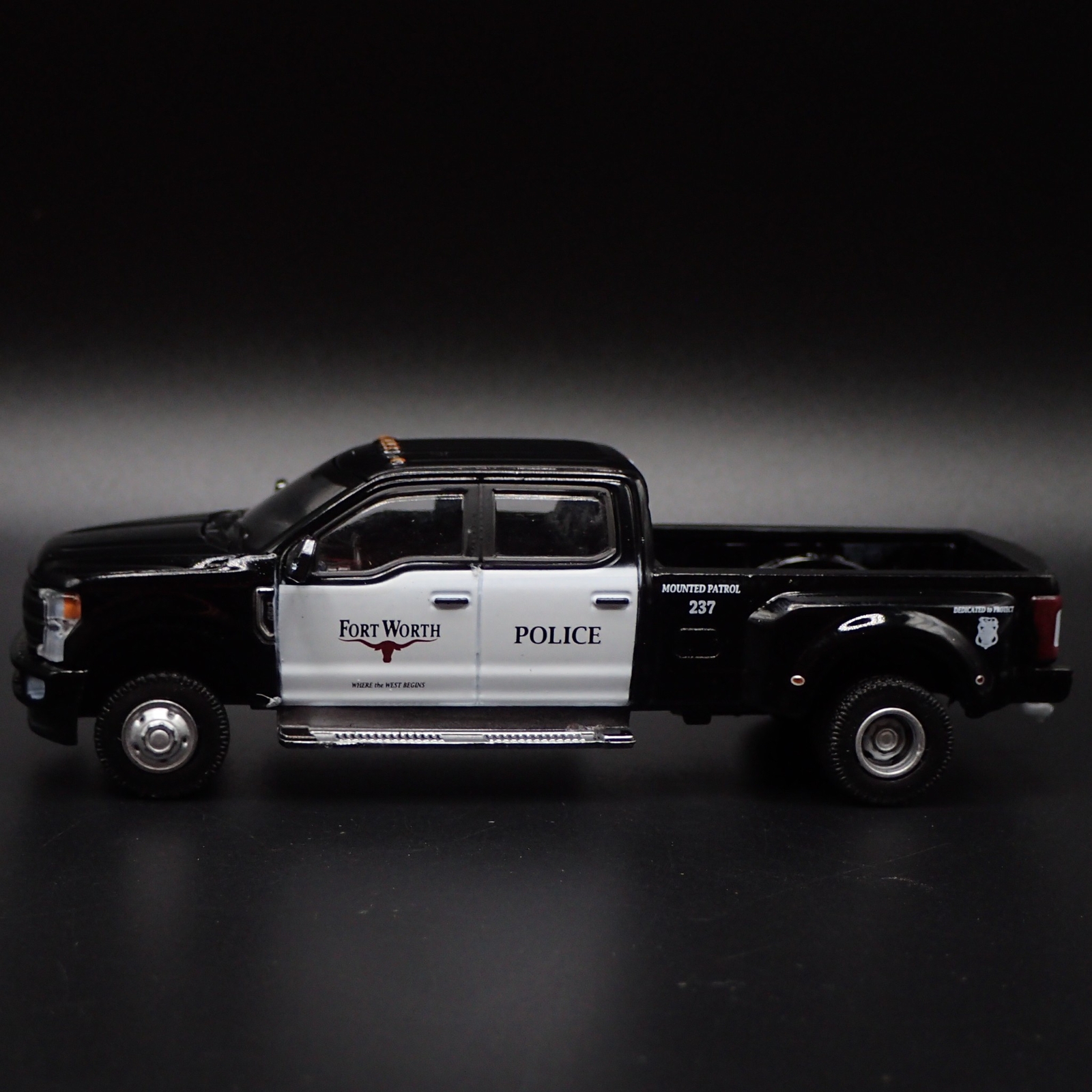 2019 FORD F350 DUALLY FORT WORTH TEXAS POLICE DEPT 1:64 SCALE DIECAST ...