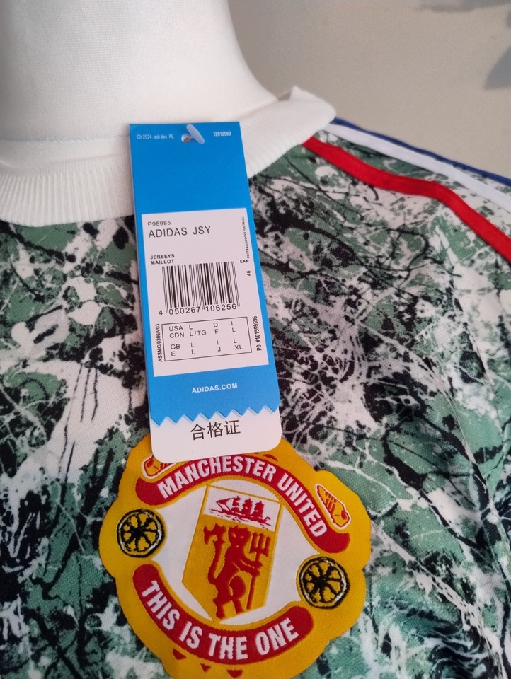 BNWT Manchester United Stone Roses Football Shirt - Mens Large | eBay UK