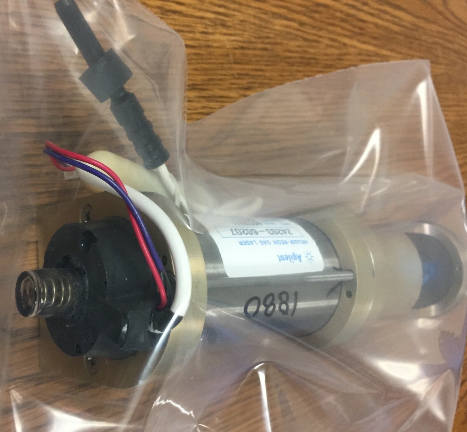 T152927 Agilent Helium Neon Gas Laser Tube Z4203-60207 W/ VMI PS 253 ...