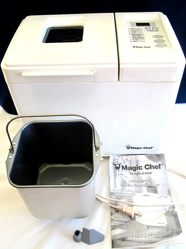 Magic Chef Automatic Bread Maker White Machine Model CBM- 310 + Manual ...