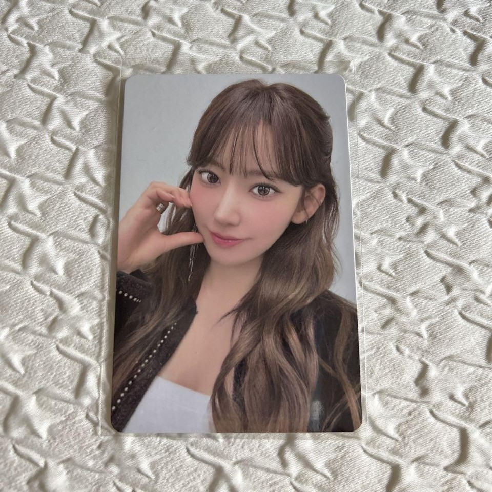LE SSERAFIM SAKURA HOT Photocard PC Photo card LESSERAFIM Mint ...