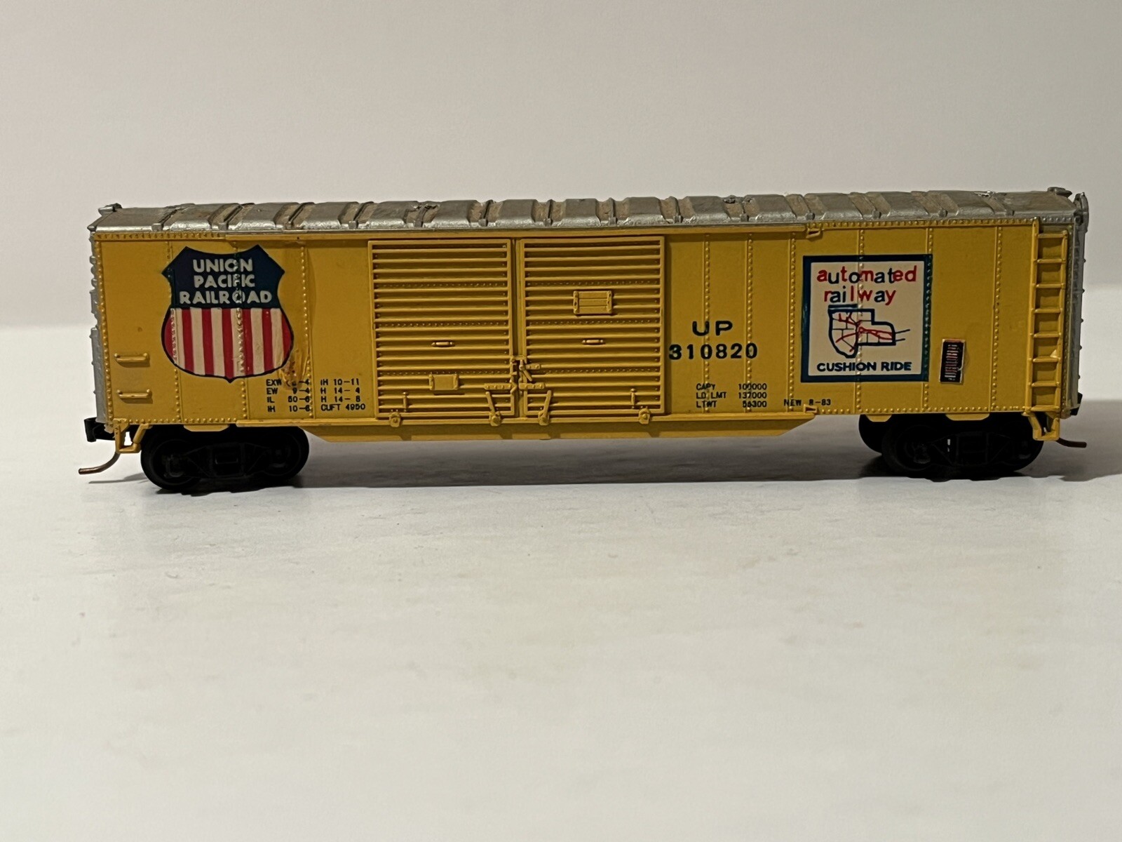 MRC 7030 UNION PACIFIC UP 50' DOUBLE DOOR BOX CAR MT COUPLERS N SCALE ...
