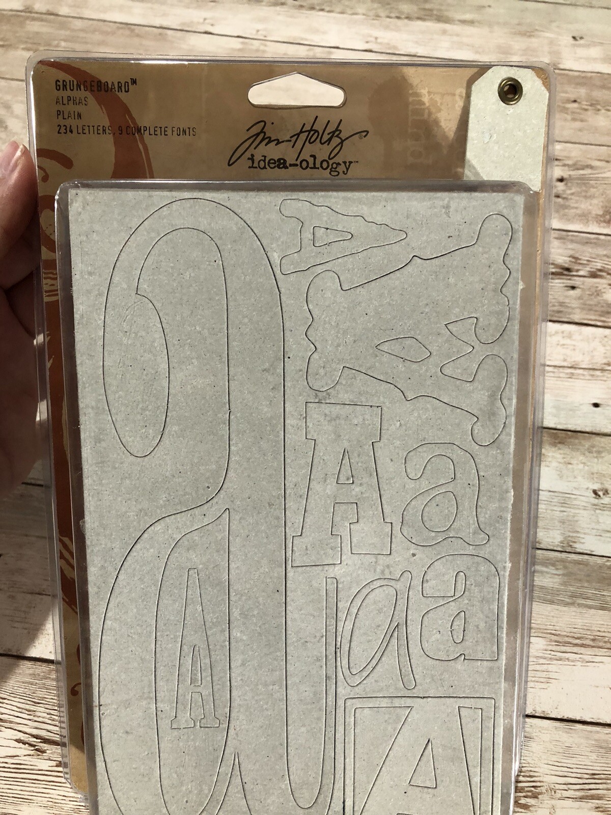 Tim Holtz idea-ology GRUNGEBOARD ALPHAS - Plain - 234 Letters - 9 Fonts ...
