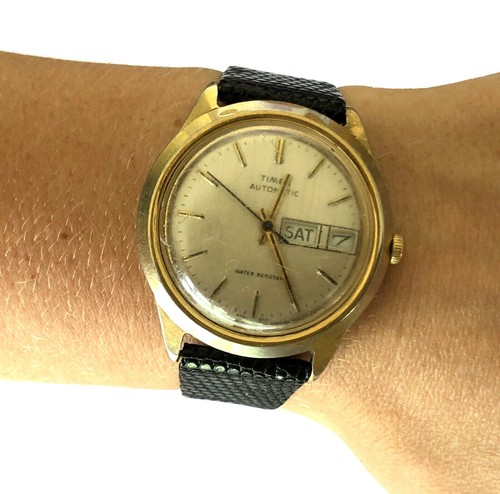 Vintage Timex Automatic Water Resistant Mens Wrist Watch Runs Calendar ...