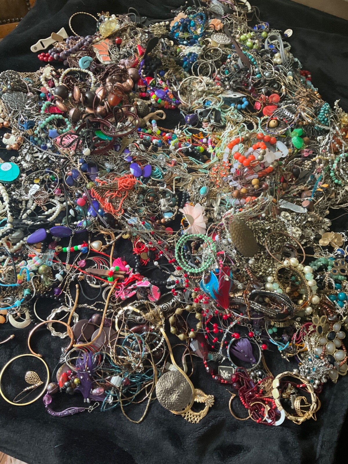 Vintage to Now Womens Tangled Jewelry Scrap, Wearable lot 24lbs | eBay