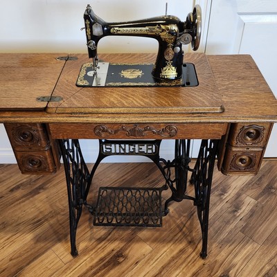 Gorgeous 1923 Singer Treadle Sewing Machine 127 Sphinx Complete Fully ...