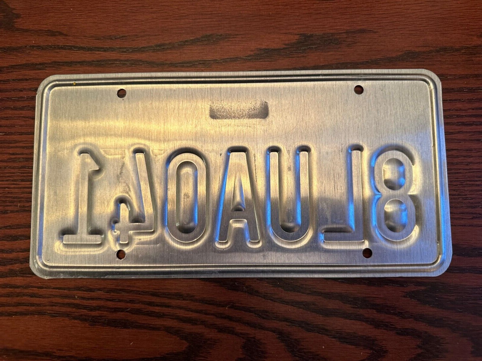 California License Plate 8LUA041 Red White Blue 2000's Cali CA USA ...