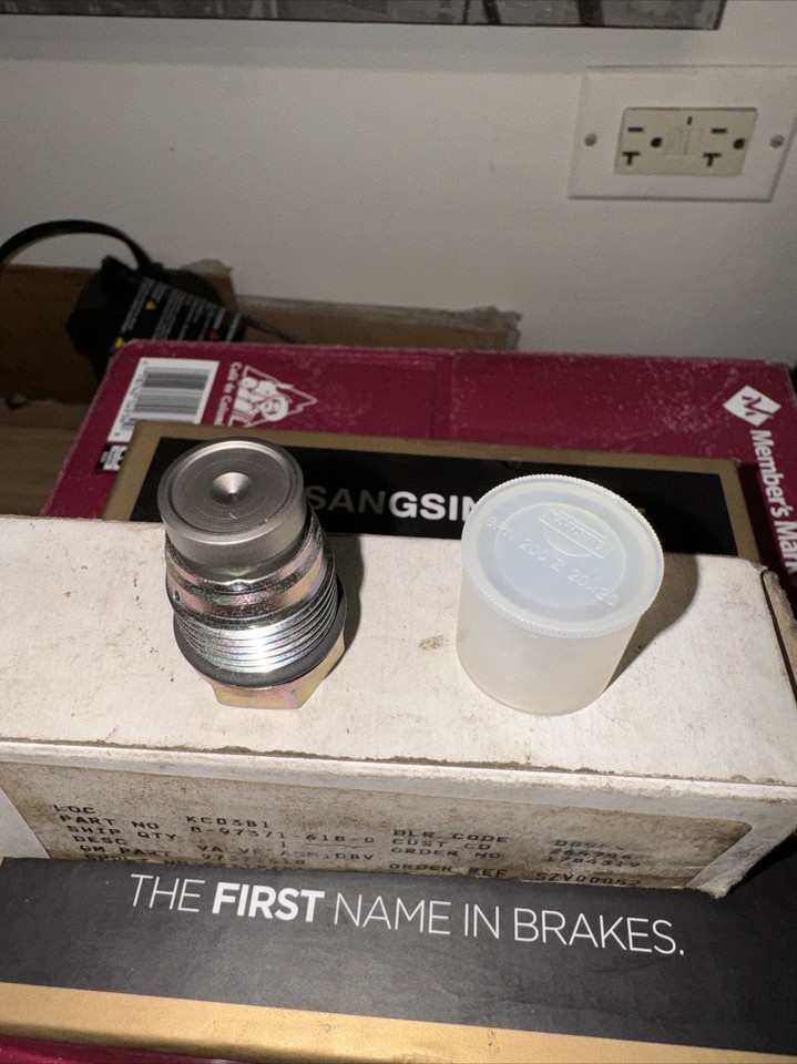 GM Parts 97371618 Fuel Rail Regulator | eBay