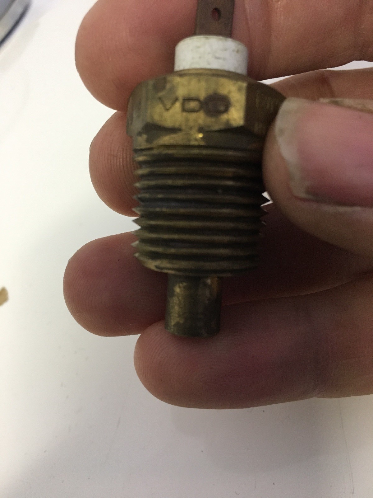 VDO Temp Sender 6-24 Volt,120”C Max ,NOS | eBay