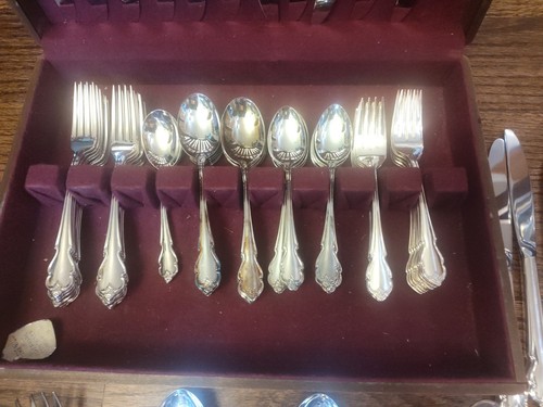 90 pc International Silverplate AMERICAN ROSE Flatware Set Serving ...