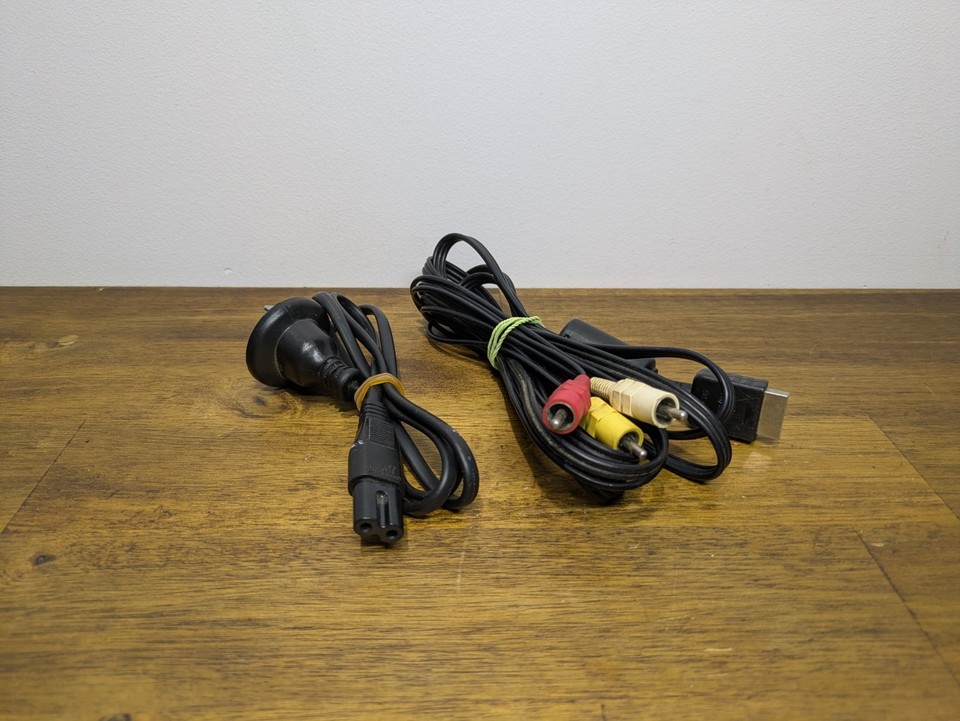 Playstation 1 Ps1 PsOne Console Bundle + 2x Controllers + Cables - Mod ...