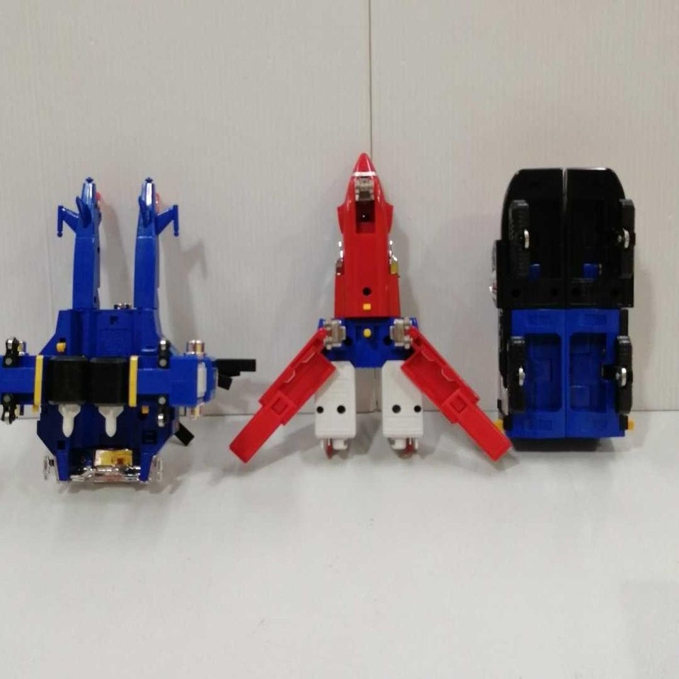 Dengeki Sentai Changeman Model Shuttle Base With Change Robo Bandai ...