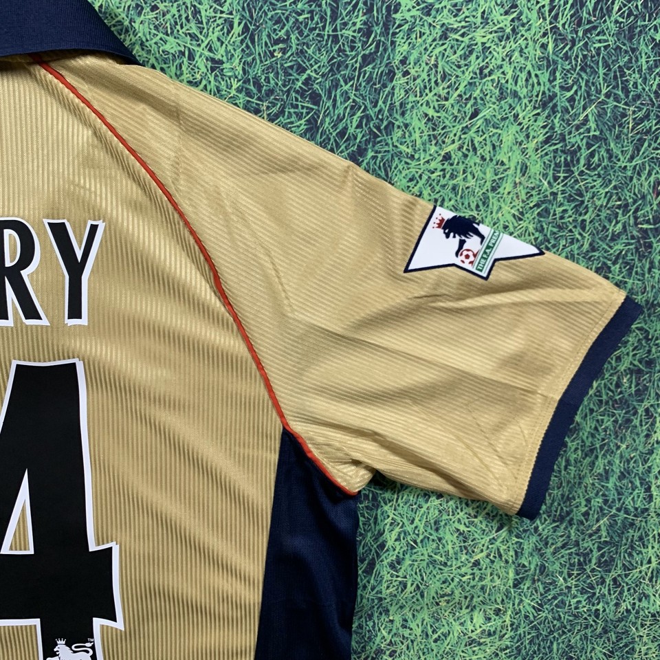 Thierry Henry Arsenal 2001/2002 Away Jersey - Retro Jersey - Mens Sizes ...