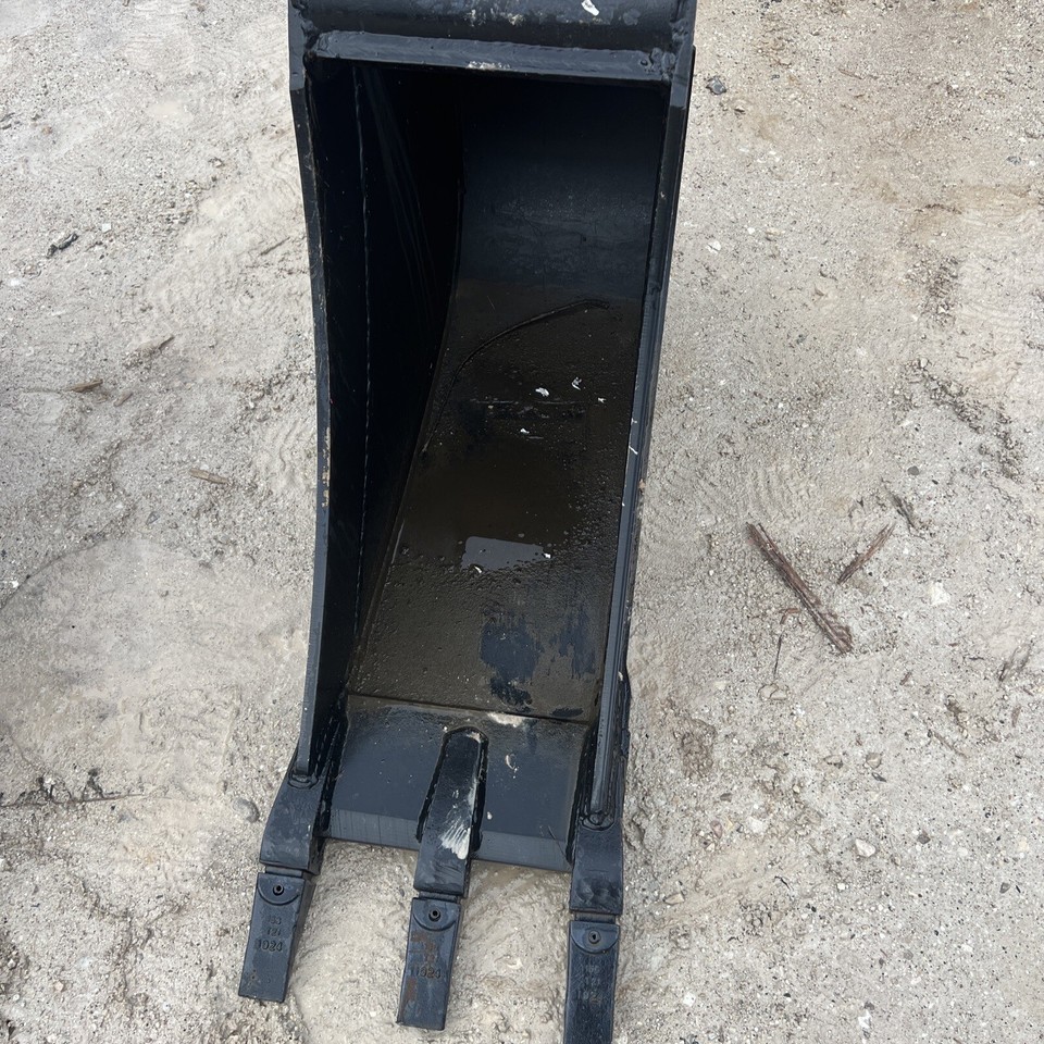 Wacker Neuson 12 Inch Tooth Bucket Mini Excavator Paladin Wain Roy ...