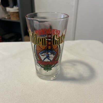 RED ROBIN GOLDEN GATE BEER ORIGINAL Ale/ Beer Glass 5.75" | eBay