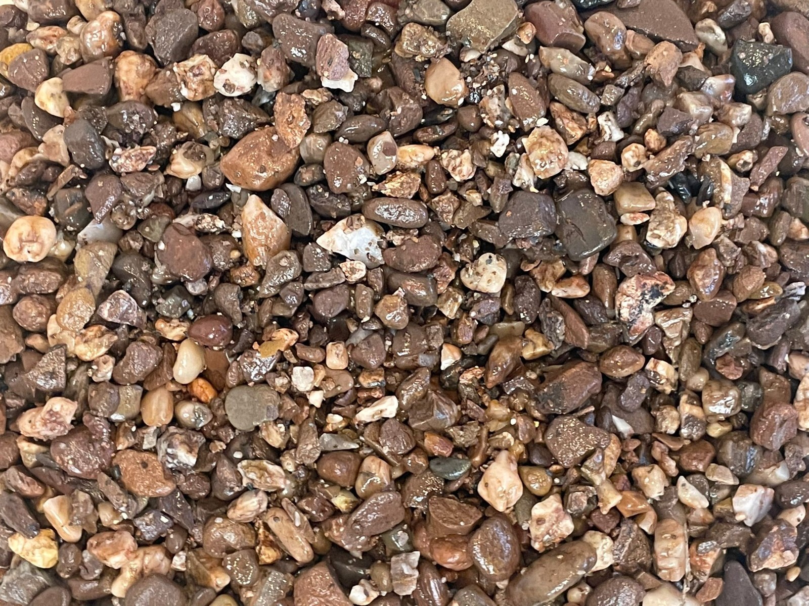 Decorative Pink Aggregate -10mm Gravel - Garden & Landscapes ...