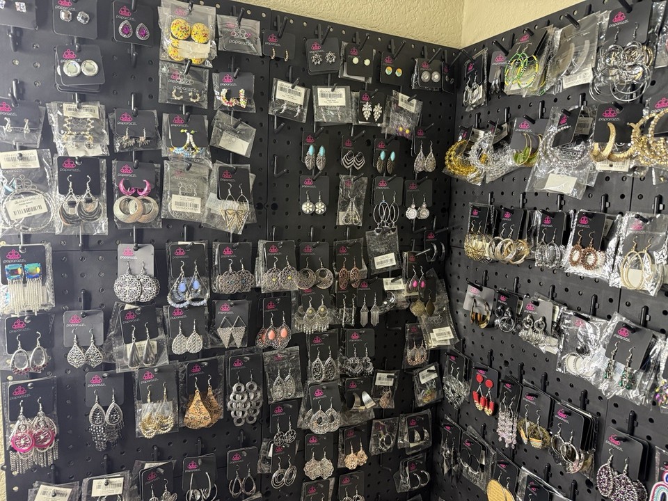 Paparazzi Jewelery New, Still With Tags. Bag lots. Please read full ...