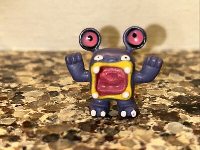 Pokemon Loudred Figure