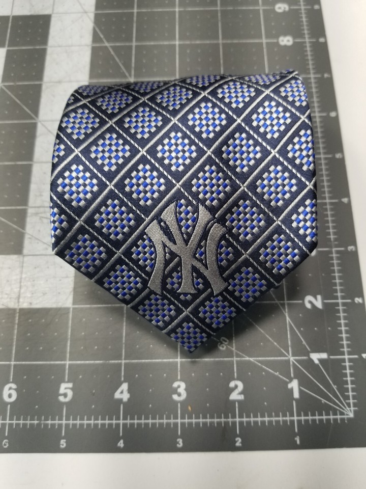 MLB Eagles Wings Men's Necktie Tie Silk New York Yankees Baseball Logo ...