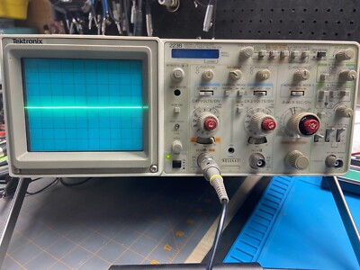 Oscilloscopes - 2 Tektronix