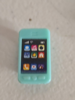 BARBIE DOLL ACCESSORY PASTEL TEAL SMART PHONE , HAND CLIP SO BARBIE CAN ...