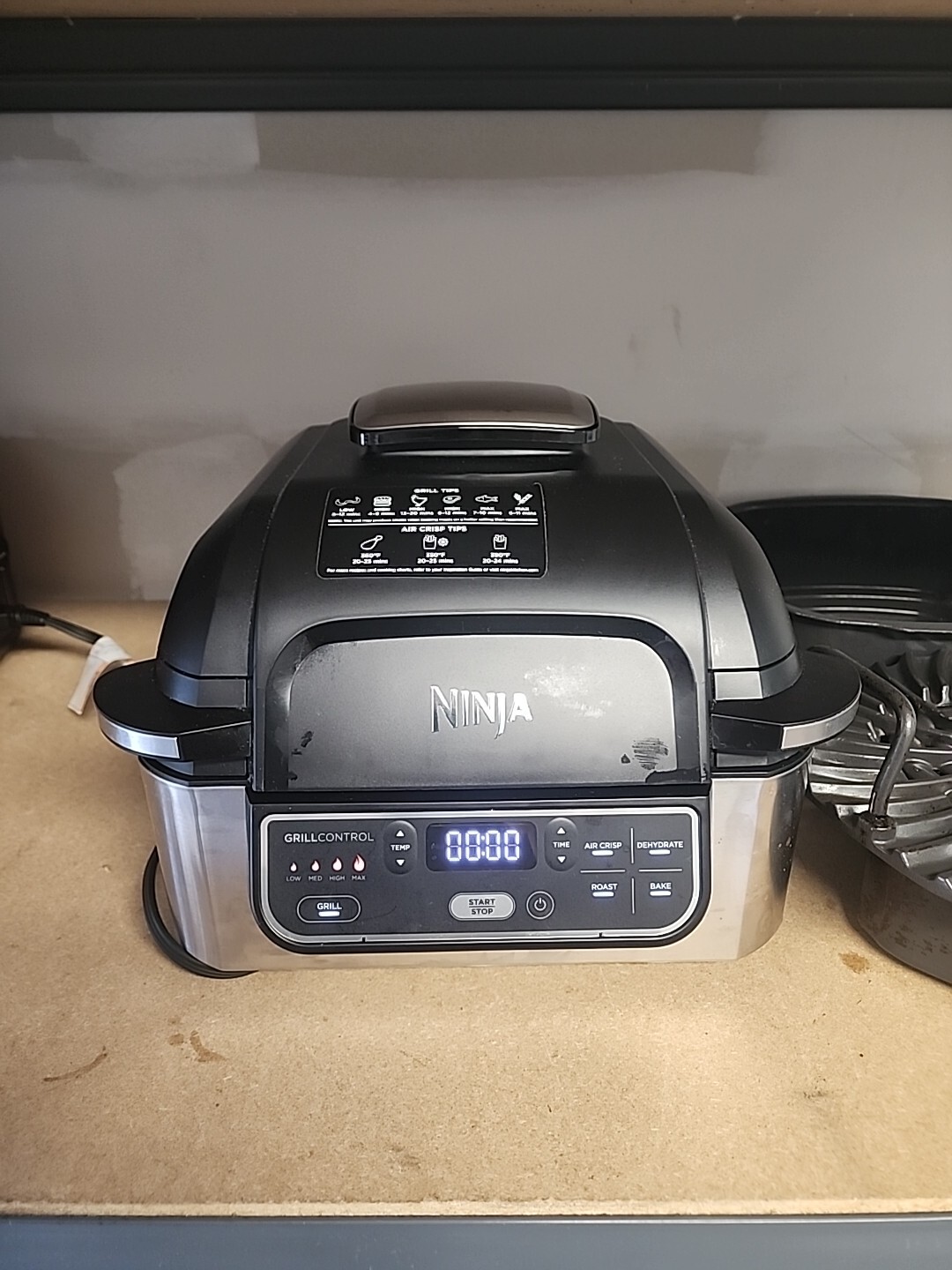 Ninja AG301 Foodi 5-in-1 Indoor Grill with Air Fry, Roast, Bake ...