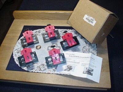 Five Brady 3TM25 Breaker Lockouts 65321, Clamp-On Circuit Breaker ...
