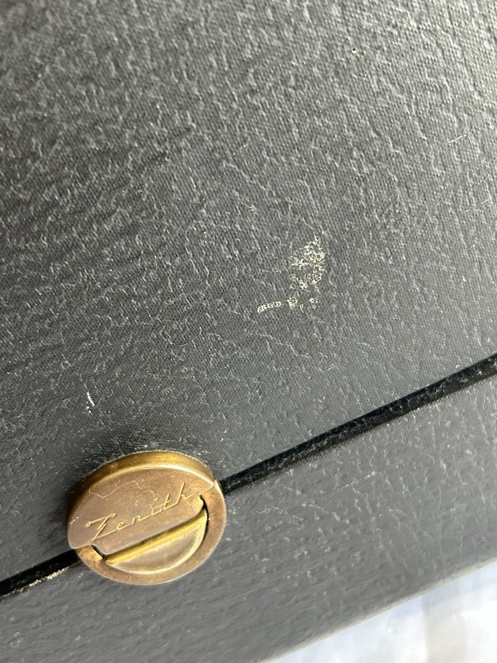 VTG 1946 Zenith Universal Long Distance PORTABLE Tube AM Radio No ...