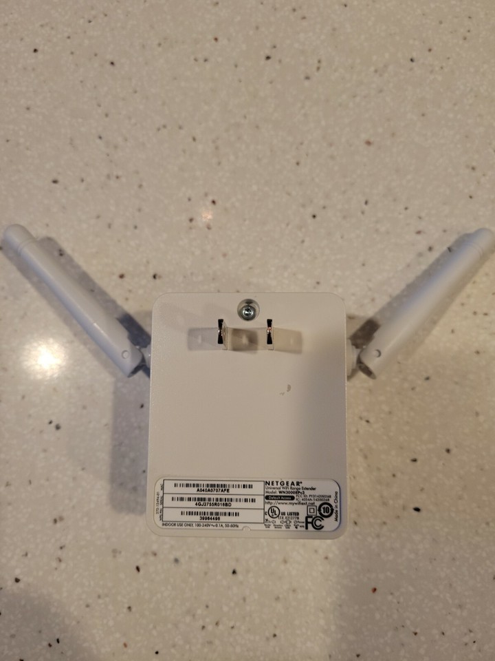 Netgear Universal WiFi Range Signal Extender WN3000RPv3 in White Tested ...