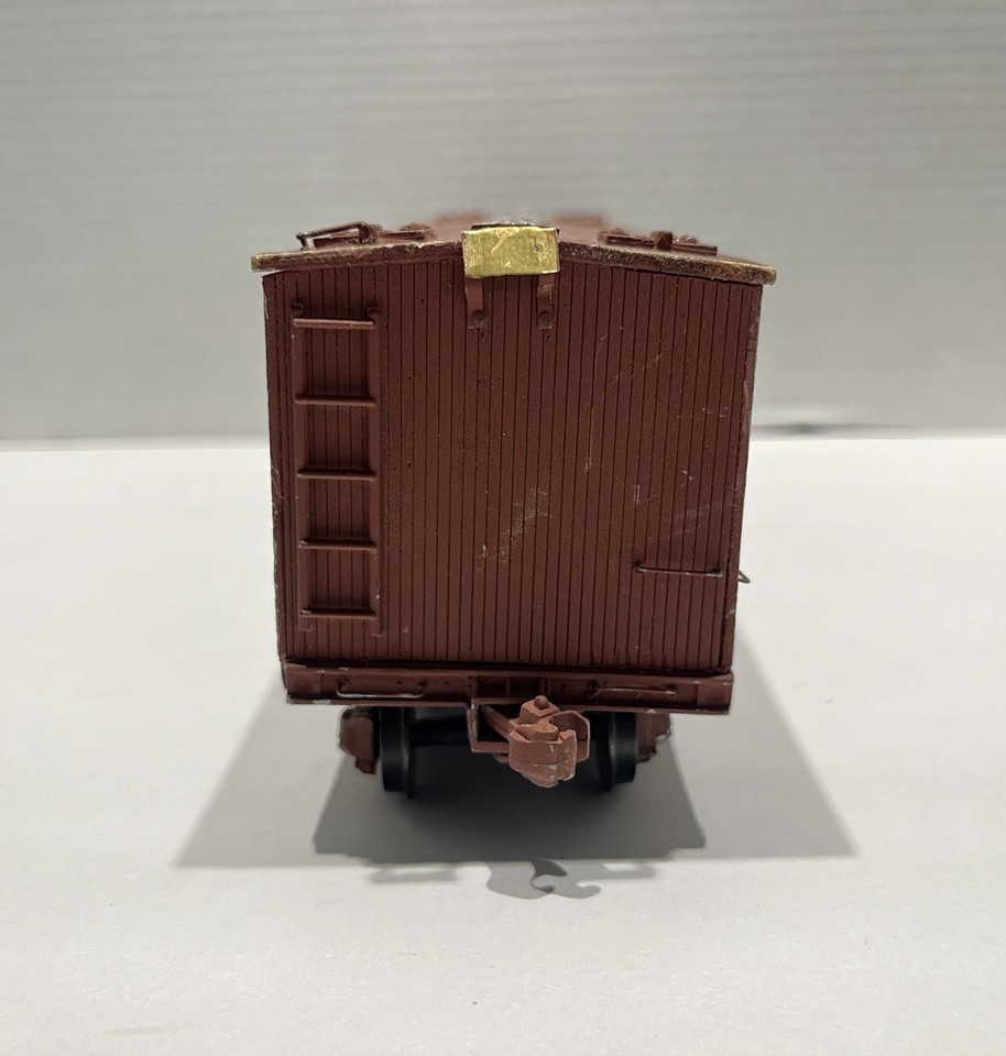 On30 Wooden New York Central Caboose & Box Car Need Work | eBay
