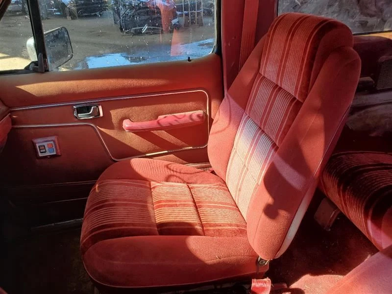 Ford Bronco 2 Interior