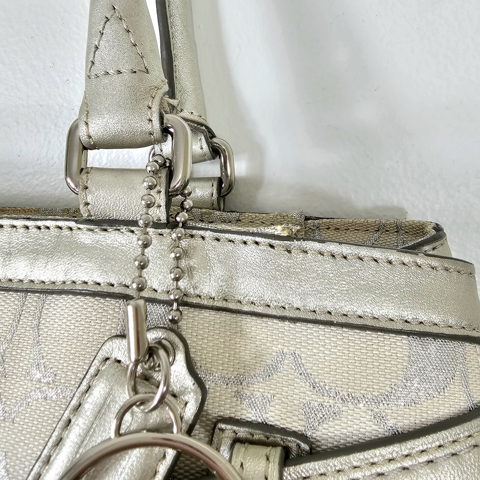 Coach Signature White Silver Jacquard Leather Carryal… - Gem