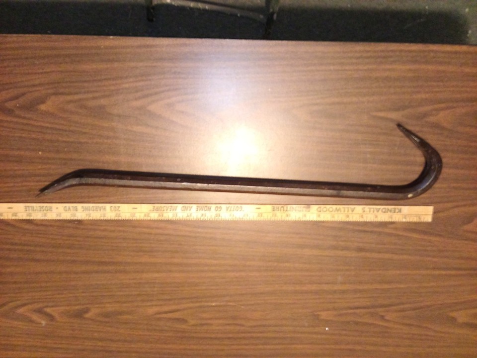 Vintage 27", 4Lb Pry Bar, or Crowbar, Wrecking Bar, Demo Bar. 2" Head ...