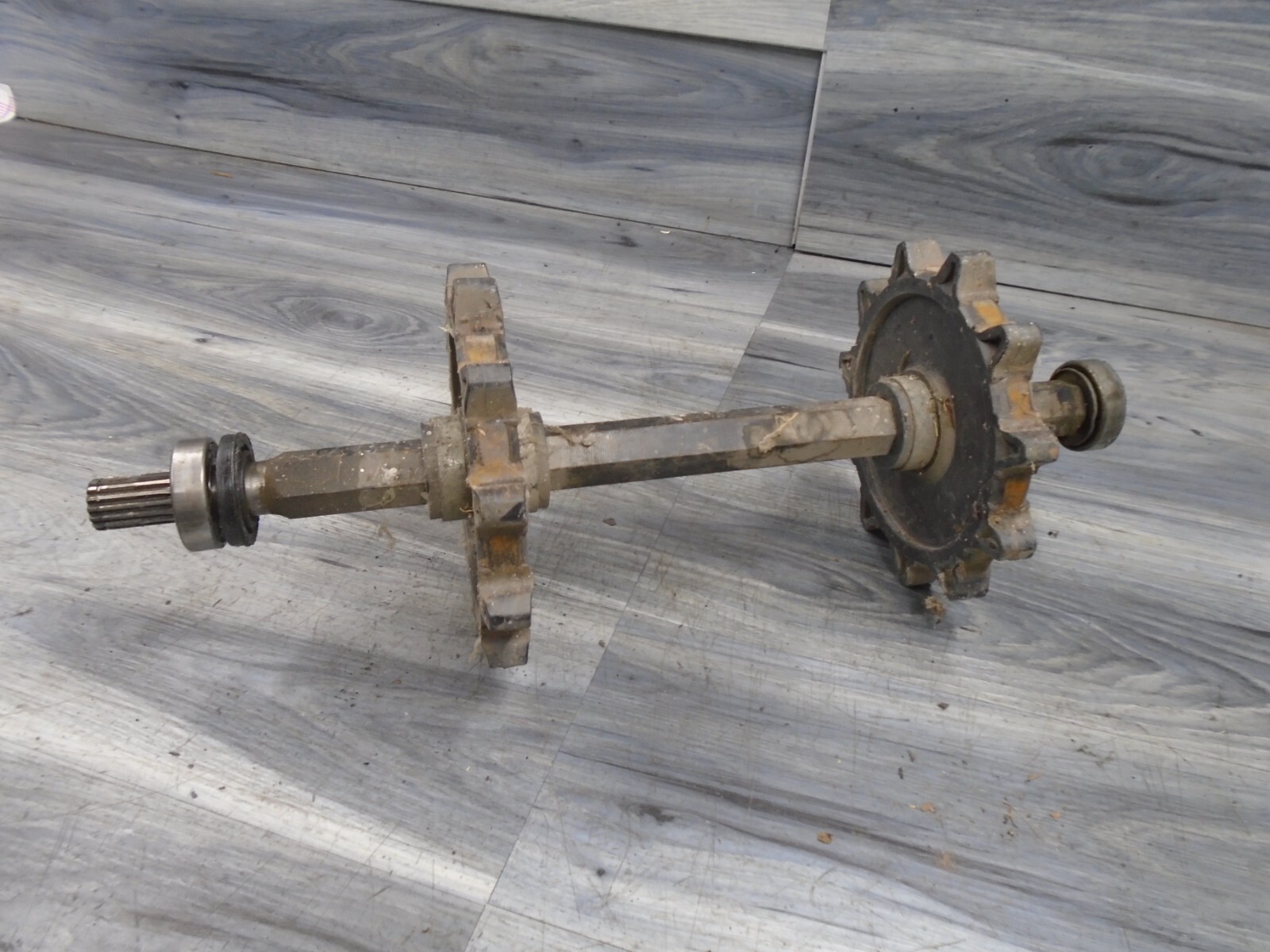 90 1990 Skidoo Safari Snowmobile Suspension Driveshaft Drive Shaft Cogs ...