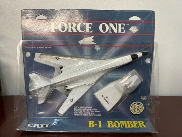 NIP 1988 ERTL Force One Diecast Military Aircraft B-1 BOMBER ...