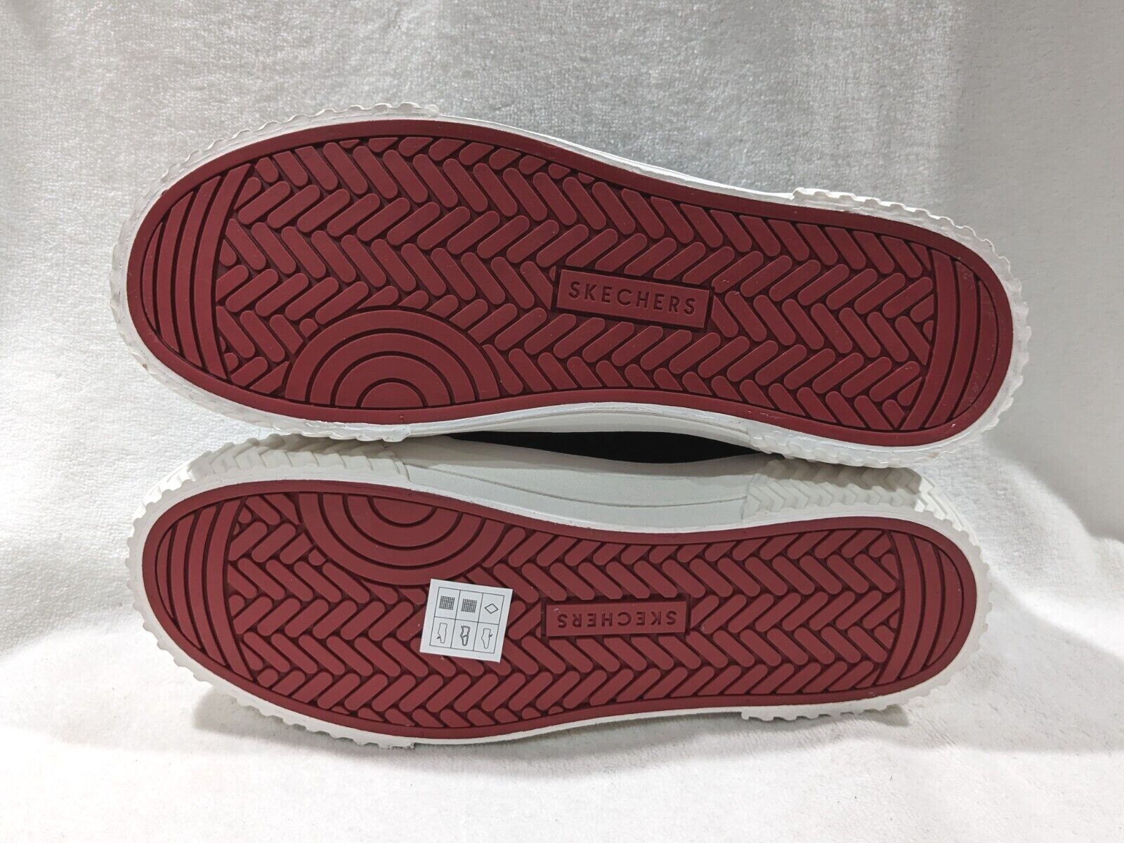 Skechers Street Trax Hi Tread Highly Black/Wht Women's High Top ...