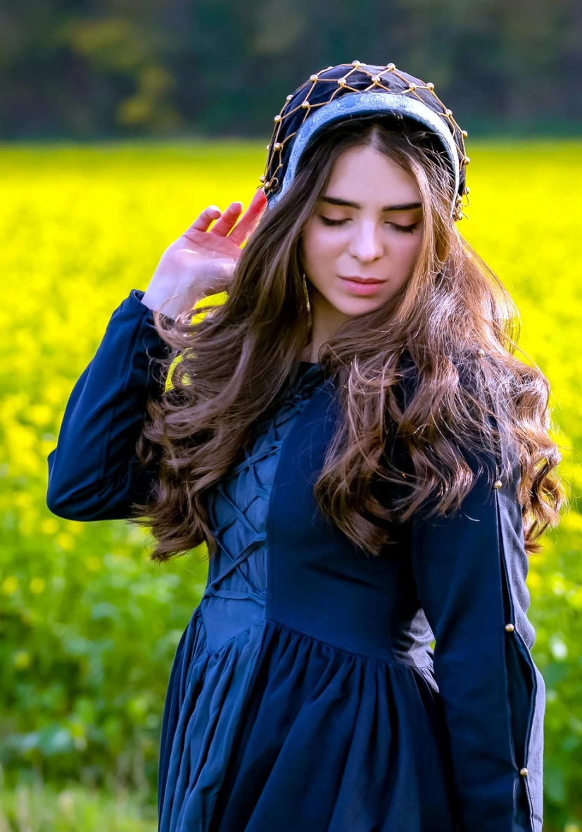 Mittelalter Larp Magd Maid Haube Perlenhaube Samt zum Gewand Perlen ...