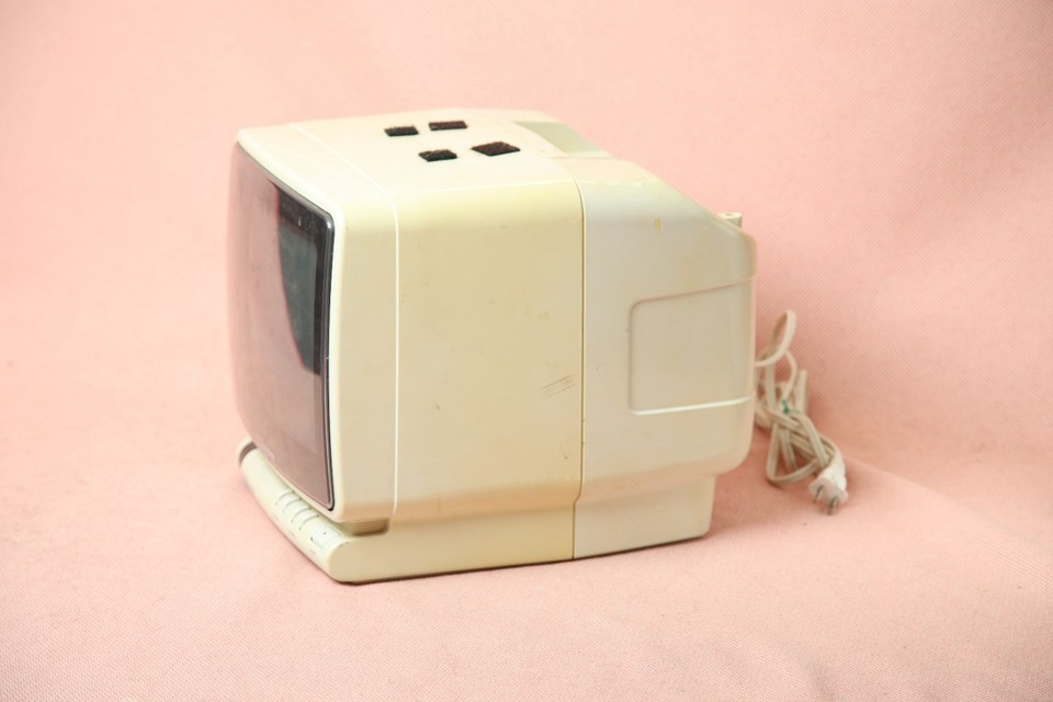 Emerson 9" Color TV Model TC0916 Vintage CRT Retro Television | eBay